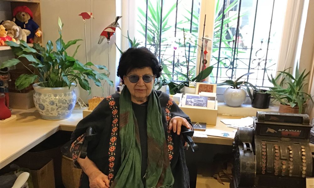 Ιωάννα Παπαντωνίου: Η λαογραφία που έγινε... «λαοκρατία» | Το Κουτί της ...