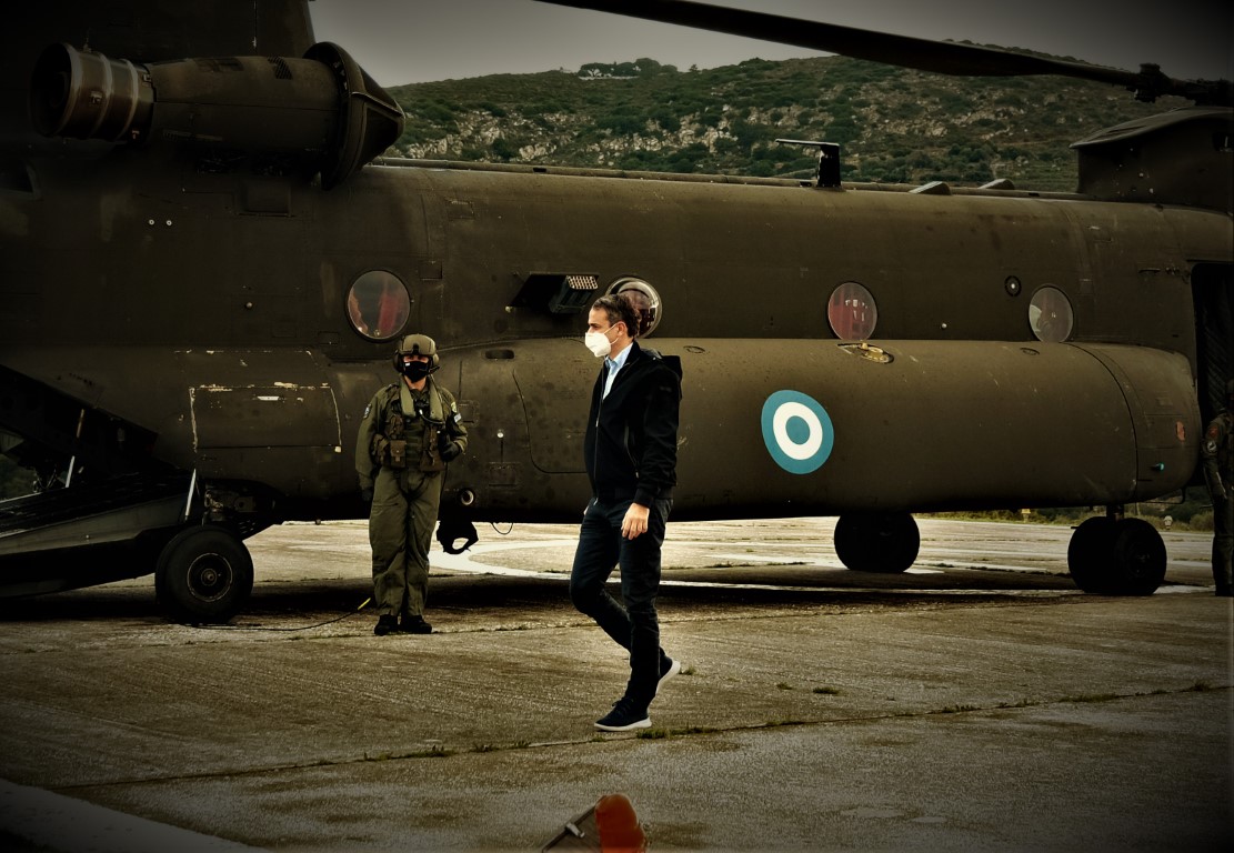 Ο Μαυρογιαλούρος και ο ... Μητσοτάκης στην Ικαρία | Το Κουτί της Πανδώρας