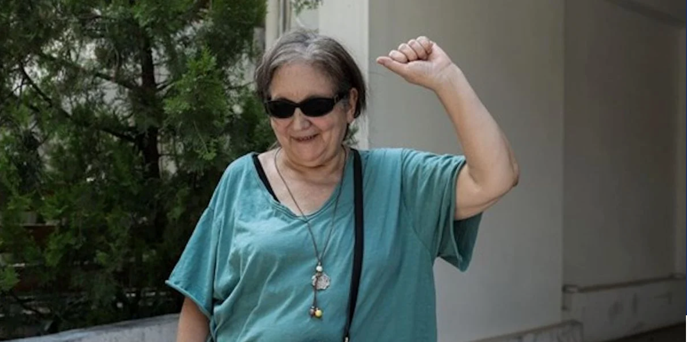 Γλίτωσε το σπίτι της από την έξωση η δημοσιογράφος Ιωάννα Κολοβού | Το ...