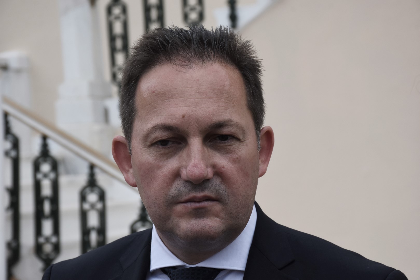 Όποιος δεν προσαρμόζεται, πετσώνεται! | Το Κουτί της Πανδώρας