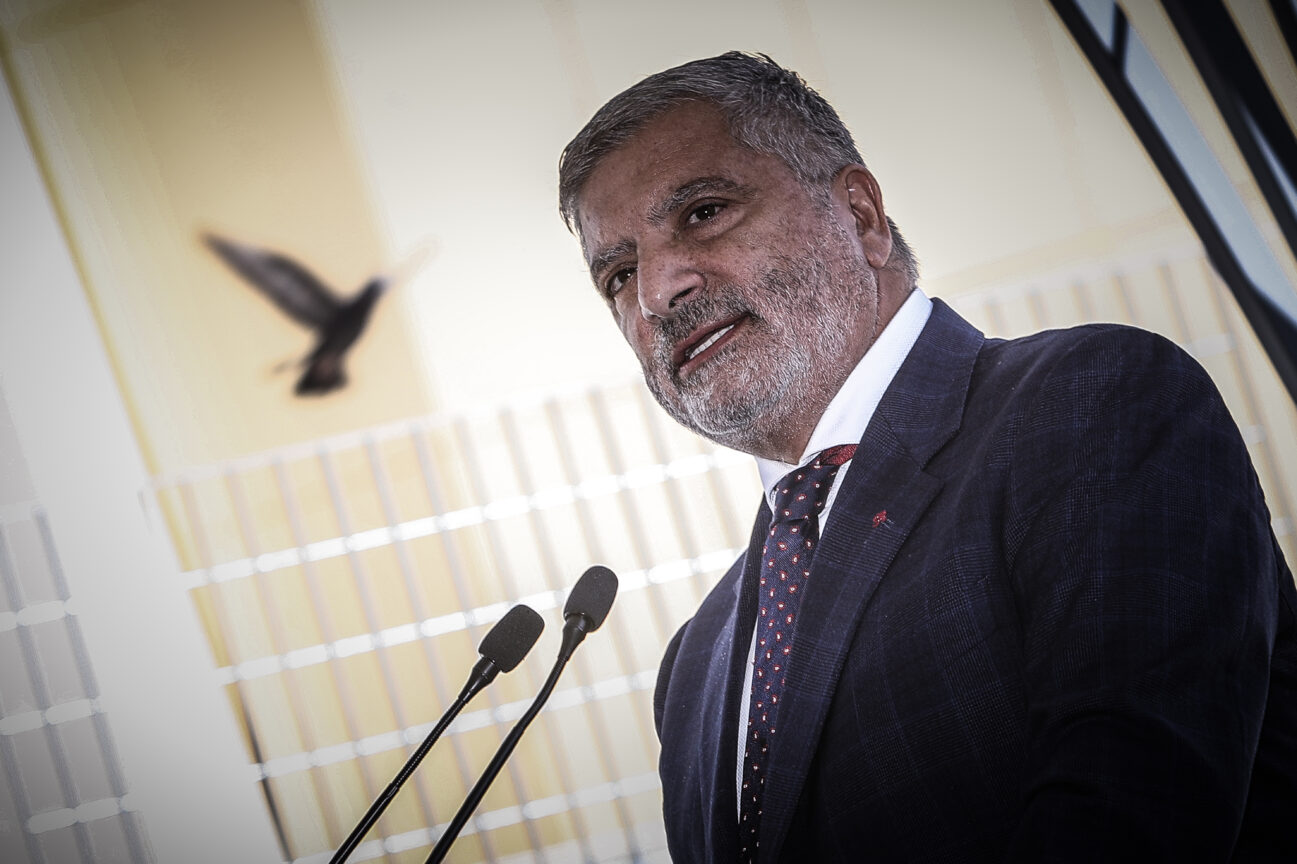 Ο Πατούλης σιωπά για τον 53χρονο από τα Σεπόλια αλλά... «τιμά» τις ...