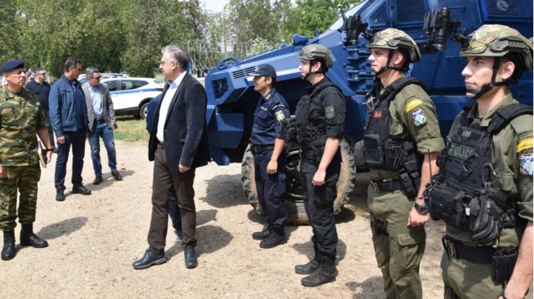 Προσπαθεί να καλύψει τον θεοδωρικάκο η ΕΛ.ΑΣ για την περιβόητη «φρουρά ...