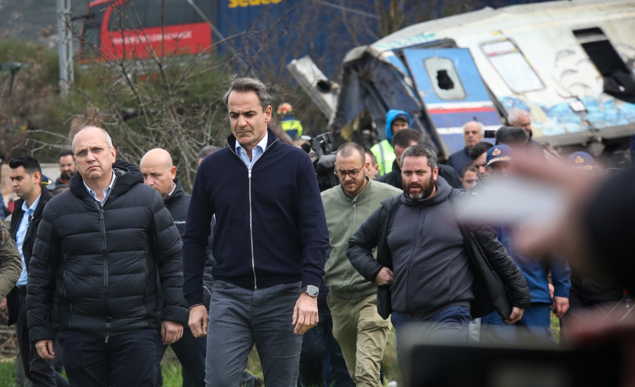 Πατέρας θύματος στα Τέμπη ξεσπά: «Ο Μητσοτάκης έδωσε εντολή στην ΕΡΤ να ...