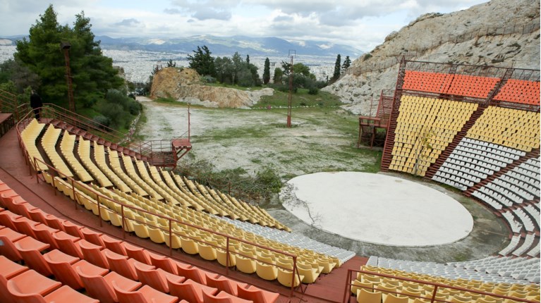 Το ιστορικό Θέατρο Λυκαβηττού ανοίγει ξανά - Όλα όσα θα δούμε | Το ...