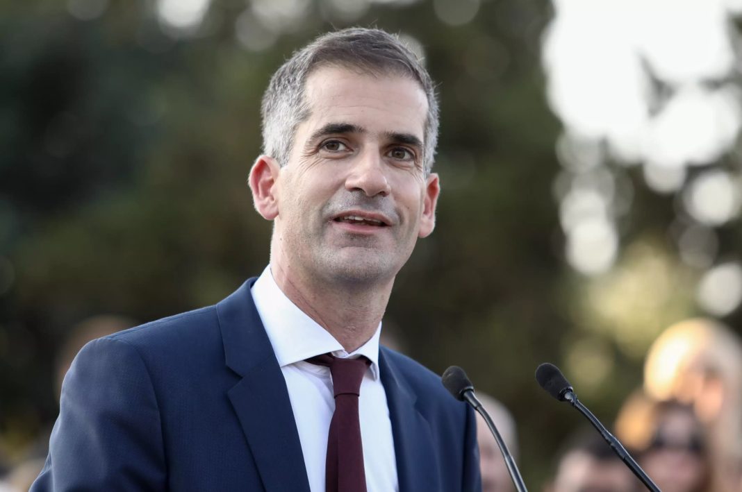 «Με το μετρό στα Εξάρχεια δεν παίζουμε» - O Μπακογιάννης κουνάει το ...