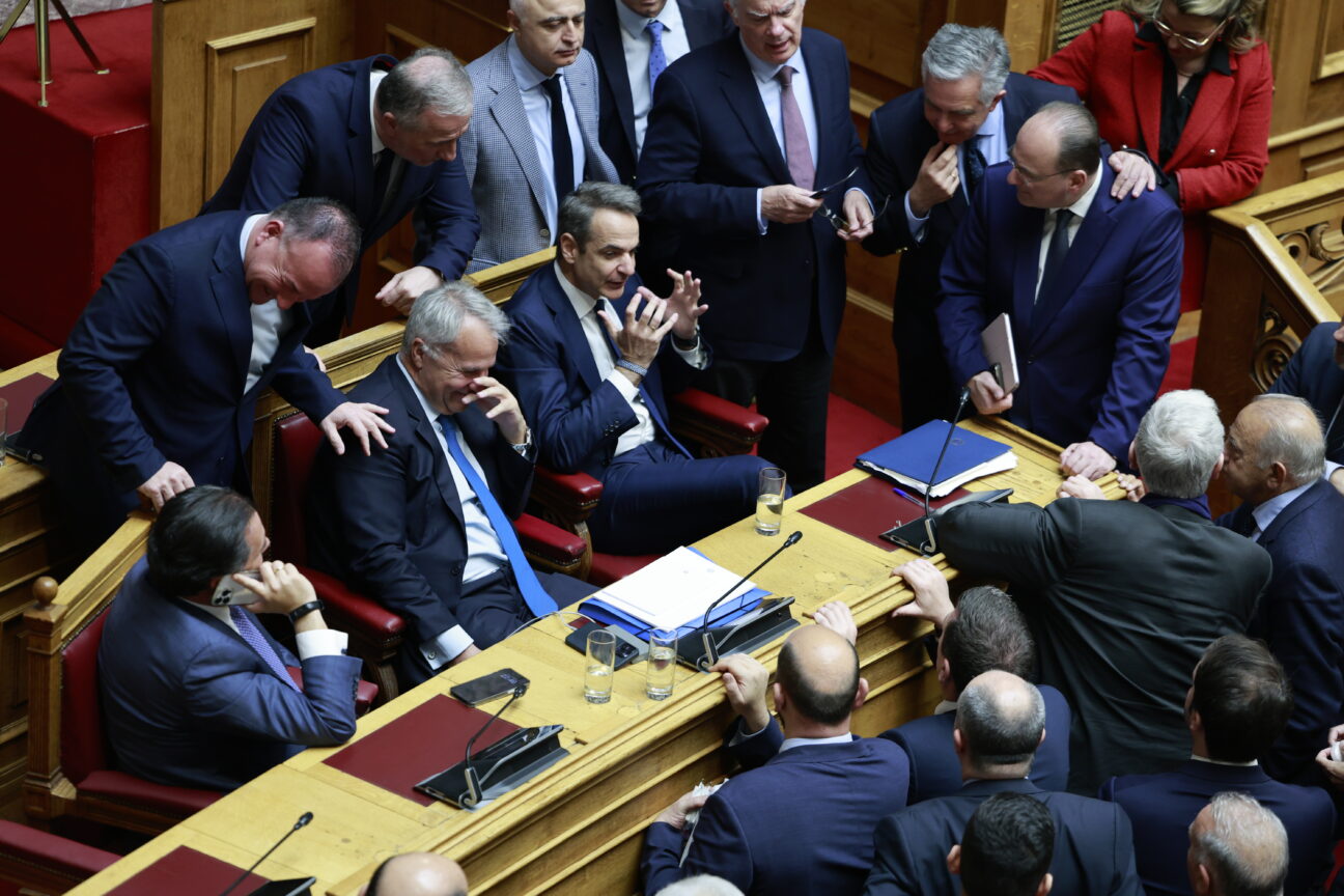 Κι η κοπριά στα λάχανα | Το Κουτί της Πανδώρας