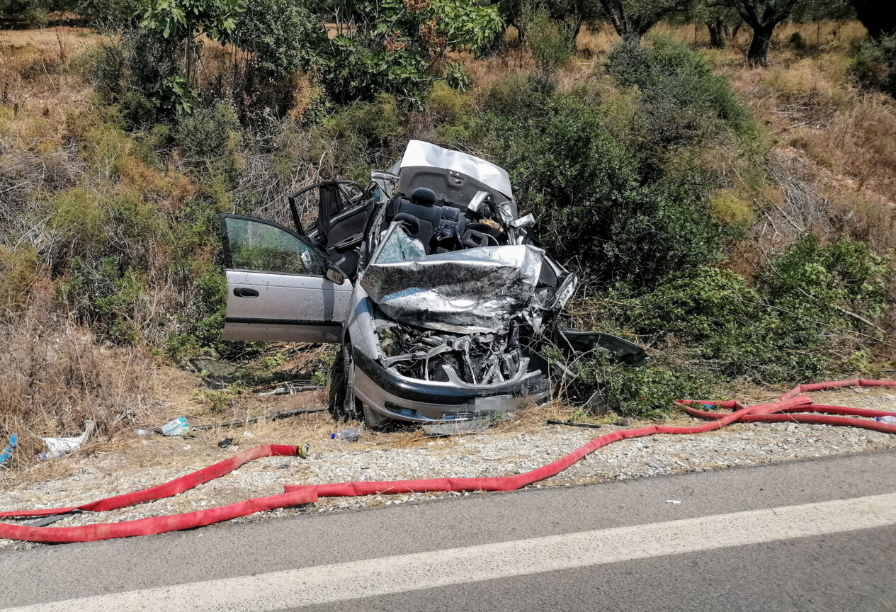 Tροχαίο στην Μεσσηνία: Στην ΜΕΘ του 401 Στρατιωτικού Νοσοκομείου στην ...