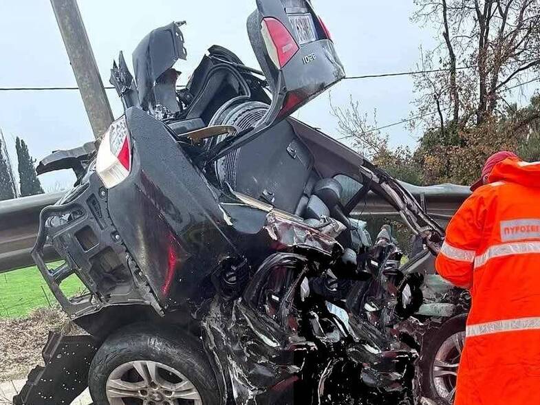 Τροχαίο Ηλεία: Σε κρίσιμη κατάσταση στο ΠΓΝΠ ο νεαρός τραυματίας | Το ...