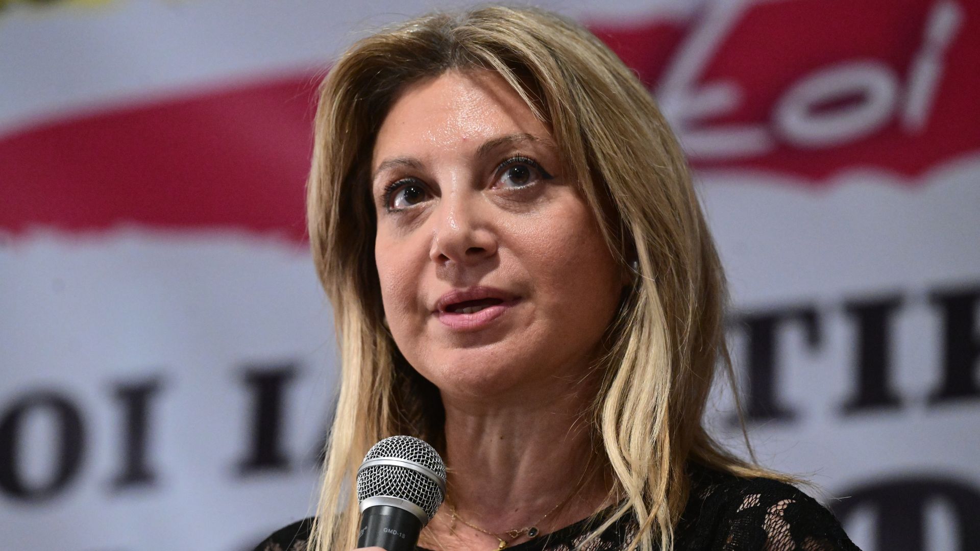 Τέμπη-Μαρία Καρυστιανού: «Δεν κρατάνε πλέον ούτε τα προσχήματα» – Οργή ...