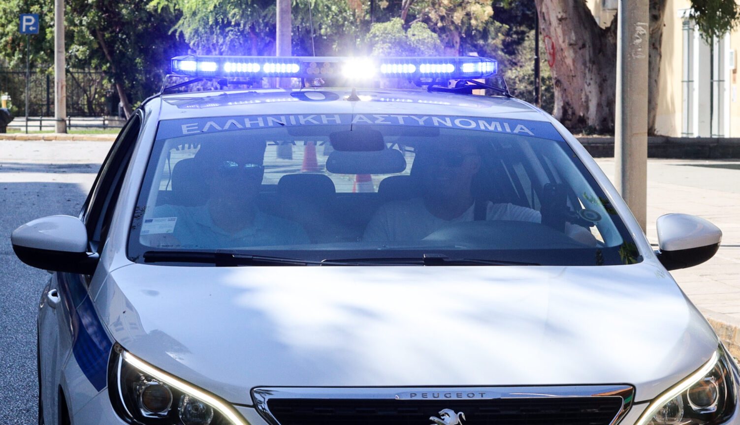 Μέγαρα: 37χρονος μαχαίρωσε τη μητέρα του, την αδελφή του και τον θείο ...