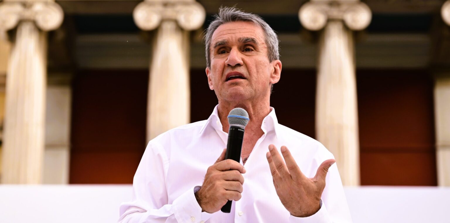 Με το «ένα πόδι» στη ΝΔ ο Λοβέρδος: «Έρχεται το κόμμα Τσίπρα» | Το ...