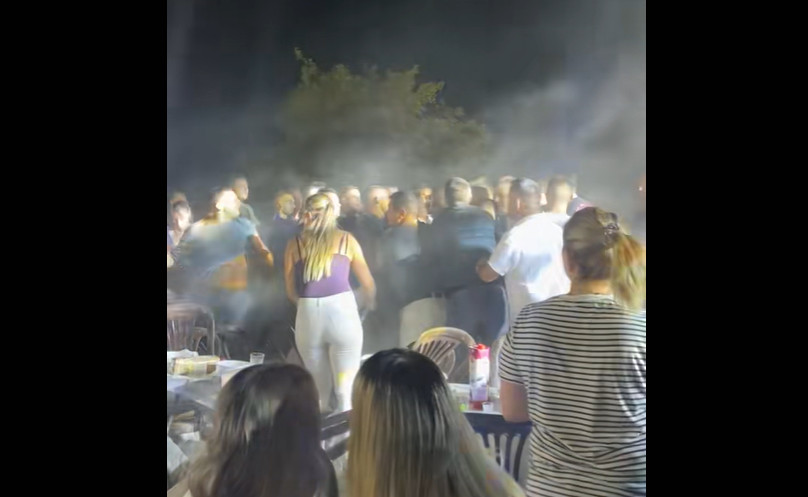 Άγρια συμπλοκή σε πανηγύρι στο Αγρίνιο: Φώναζε η Γωγώ Τσαμπά να ...