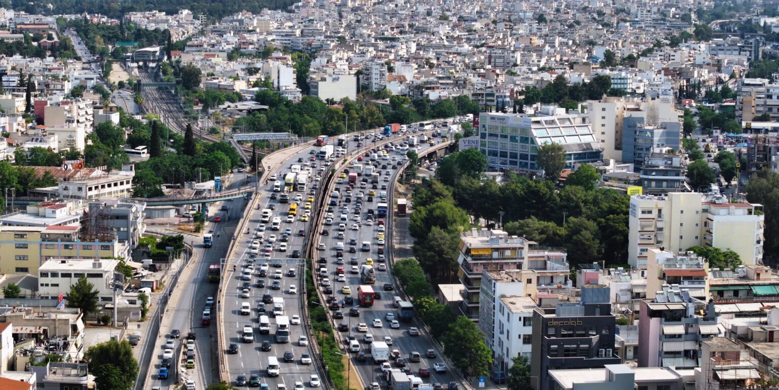 2000 κάμερες «κόβουν» πρόστιμα σε Αθήνα και Θεσσαλονίκη: Σε ποιους ...