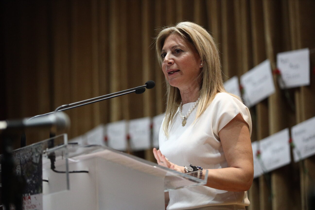 «Συγγνώμη και λυπάμαι» - Τι θα έλεγε η Καρυστιανού σε έναν νέο που ζει ...