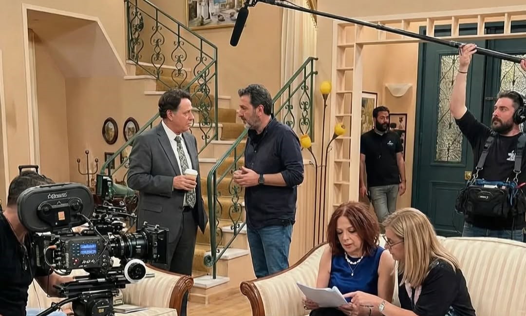 «Πόσοι θα ήθελαν remake Κωνσταντίνου και Ελένης» - Οι AI φωτογραφίες ...