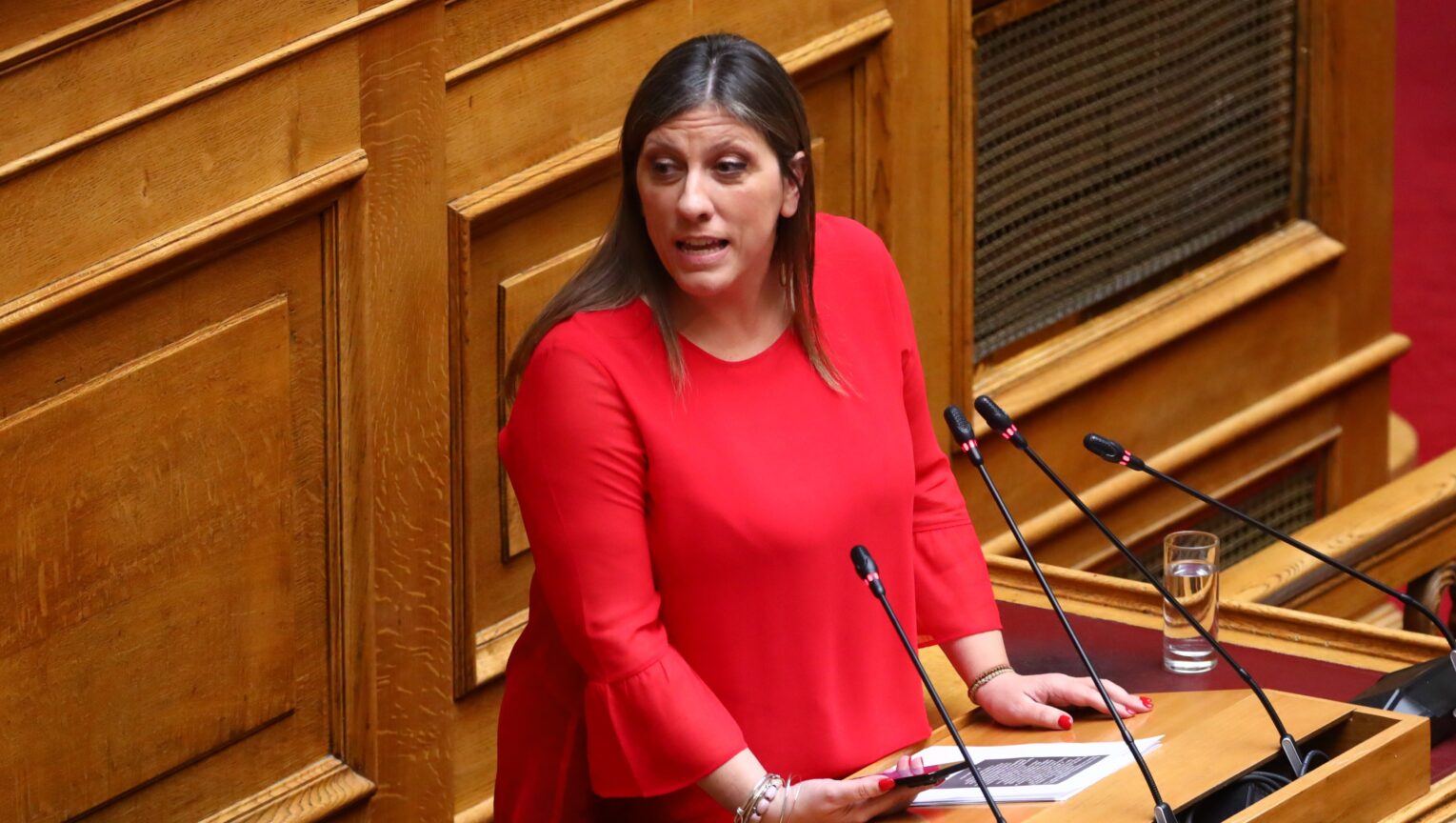 Κωνσταντοπούλου κατά Συρεγγέλα: «Η Σεμερτζίδου ήταν στο γραφείο σου ...