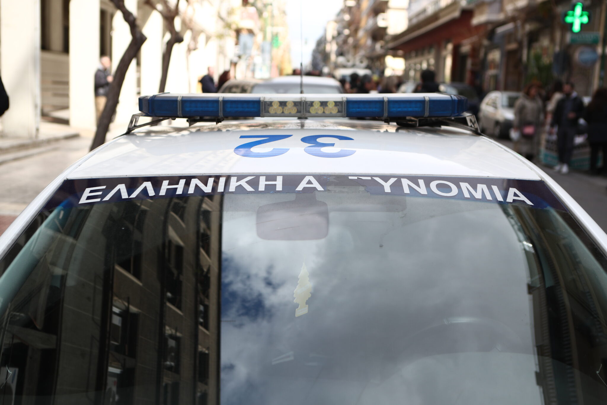 Κιλκίς: Σοκαριστικό βίντεο δείχνει τον οδηγό να παρασύρει αστυνομικό ...