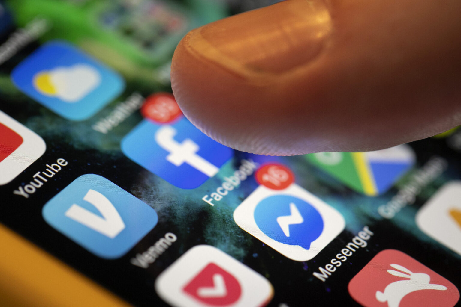«Έπεσαν» Facebook, Messenger και Instagram - Τα προβλήματα που ...